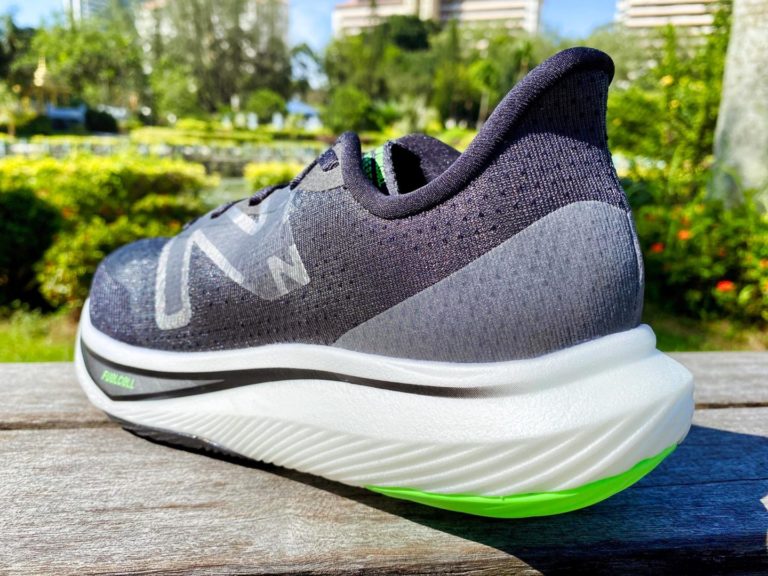 Spannende New Balance Fuelcell Rebel V3 Bild